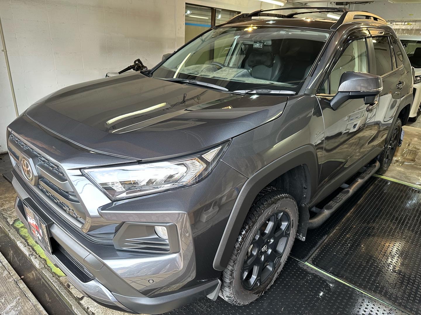 TOYOTA RAV4 – カーコーティング専門店NOJ神戸店のBLOG